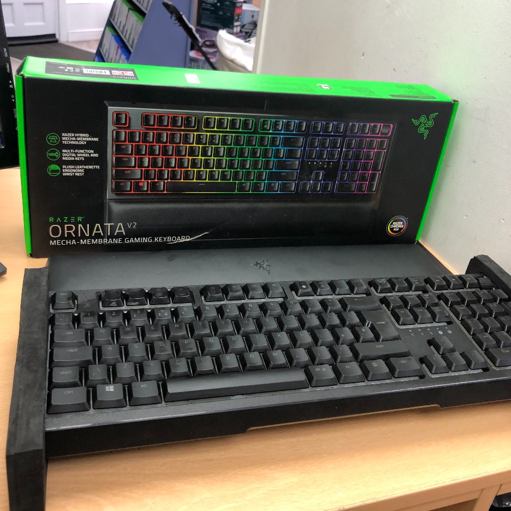 Used Razer Ornata V2 Mecha-Membrane Gaming Keyboard Razer Ornata V2 ...